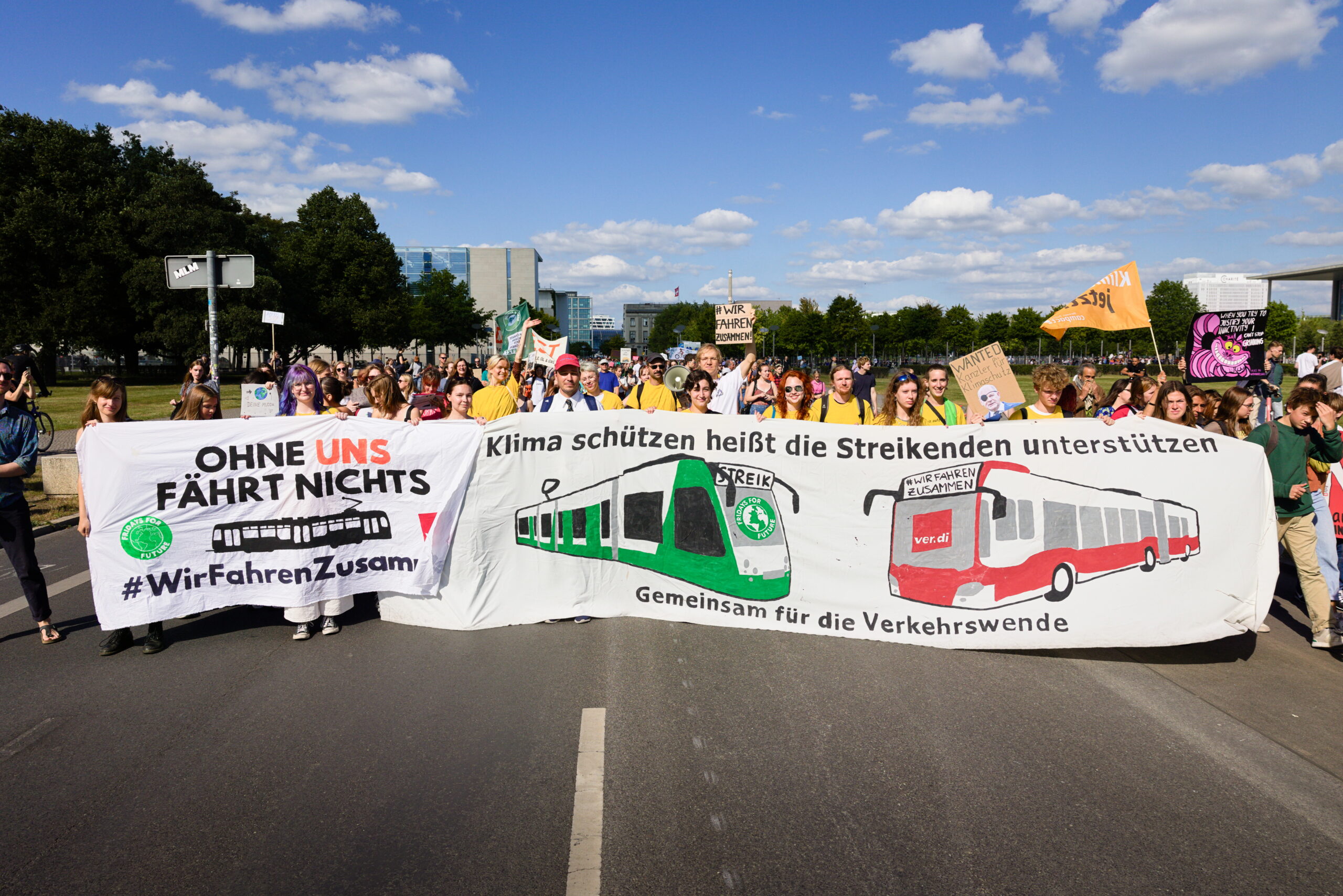 PM: BVG-Streiks – ver.di und Fridays for Future fordern bessere ...